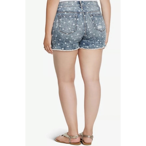 torrid | Shorts | Torrid Heart Acid Wash Denim Shorts | Poshmark